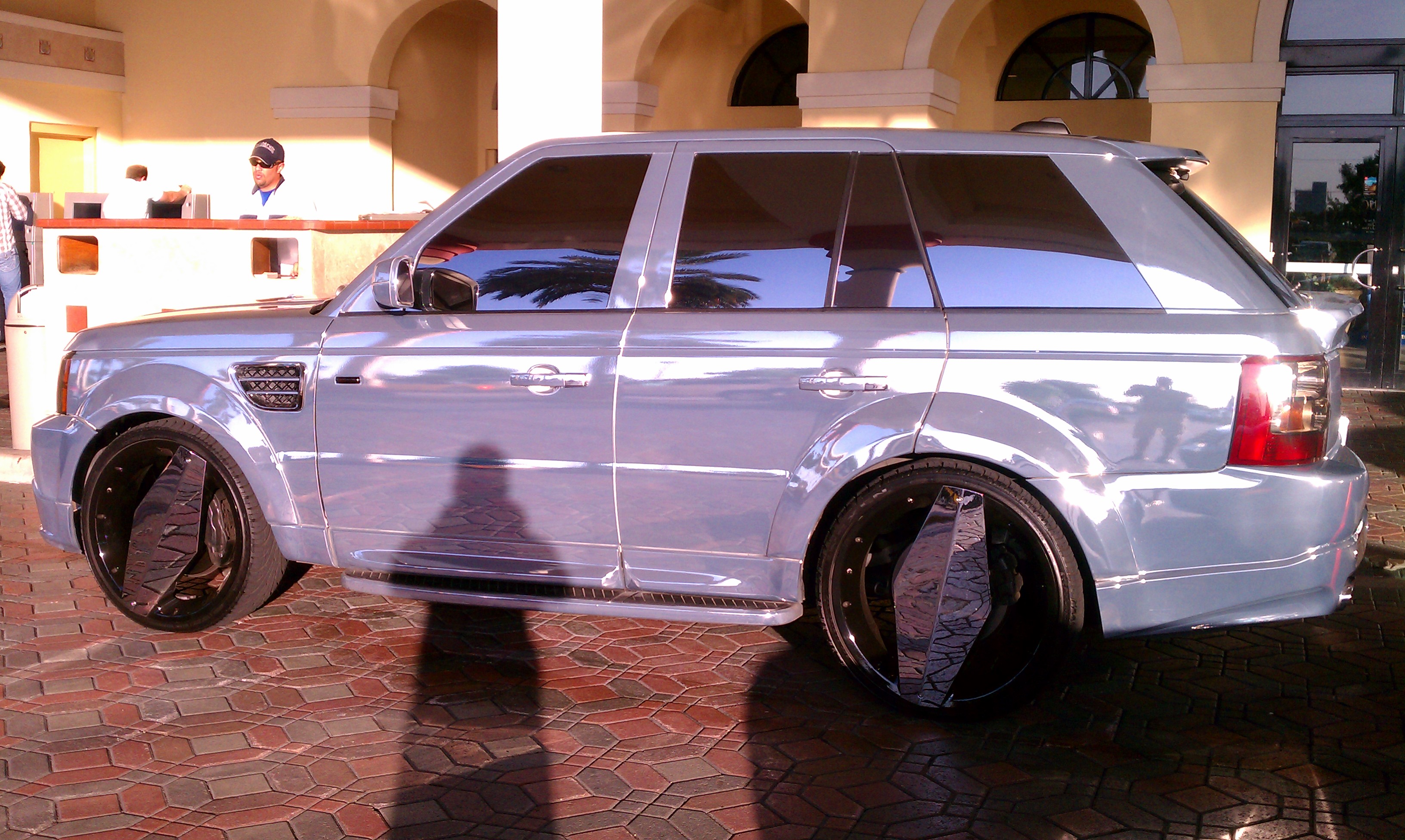 Car | Land Rover Range Rover on Status S815 Grinder Wheels | California ...
