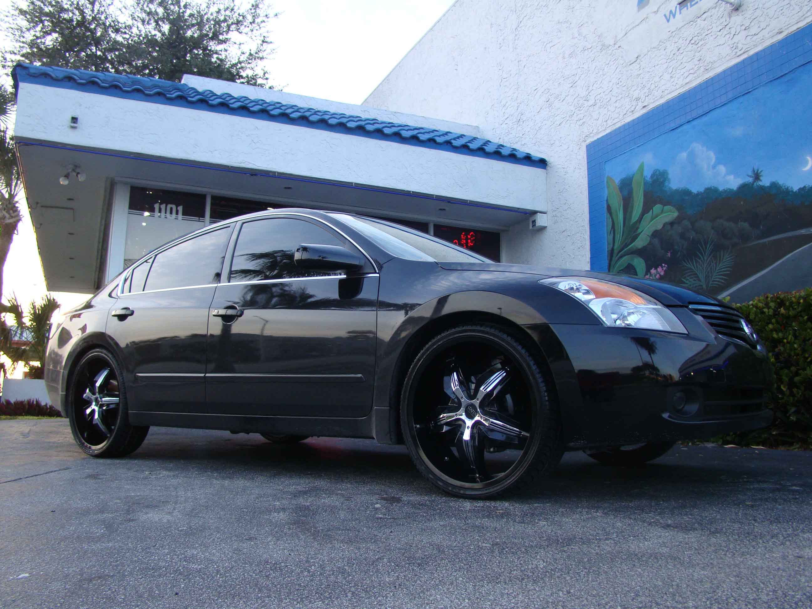 Car | Nissan Altima on Status S822 Dynasty Wheels | California Wheels