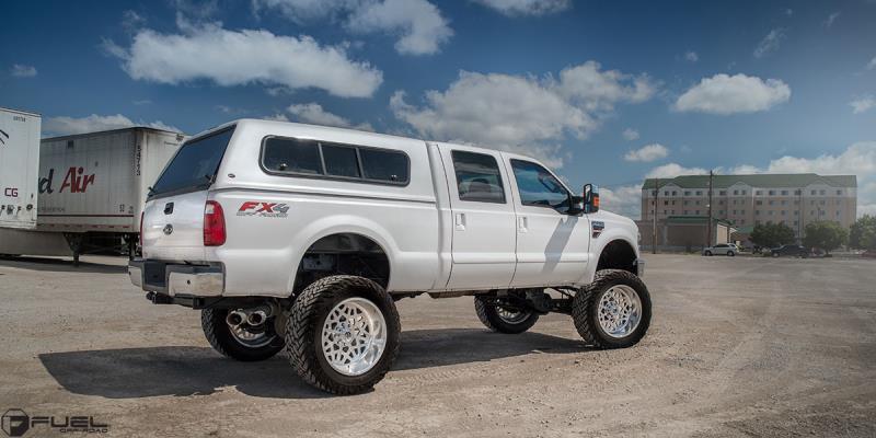 Car | Ford F-250 Super Duty on Fuel Forged FF06 Wheels | California Wheels