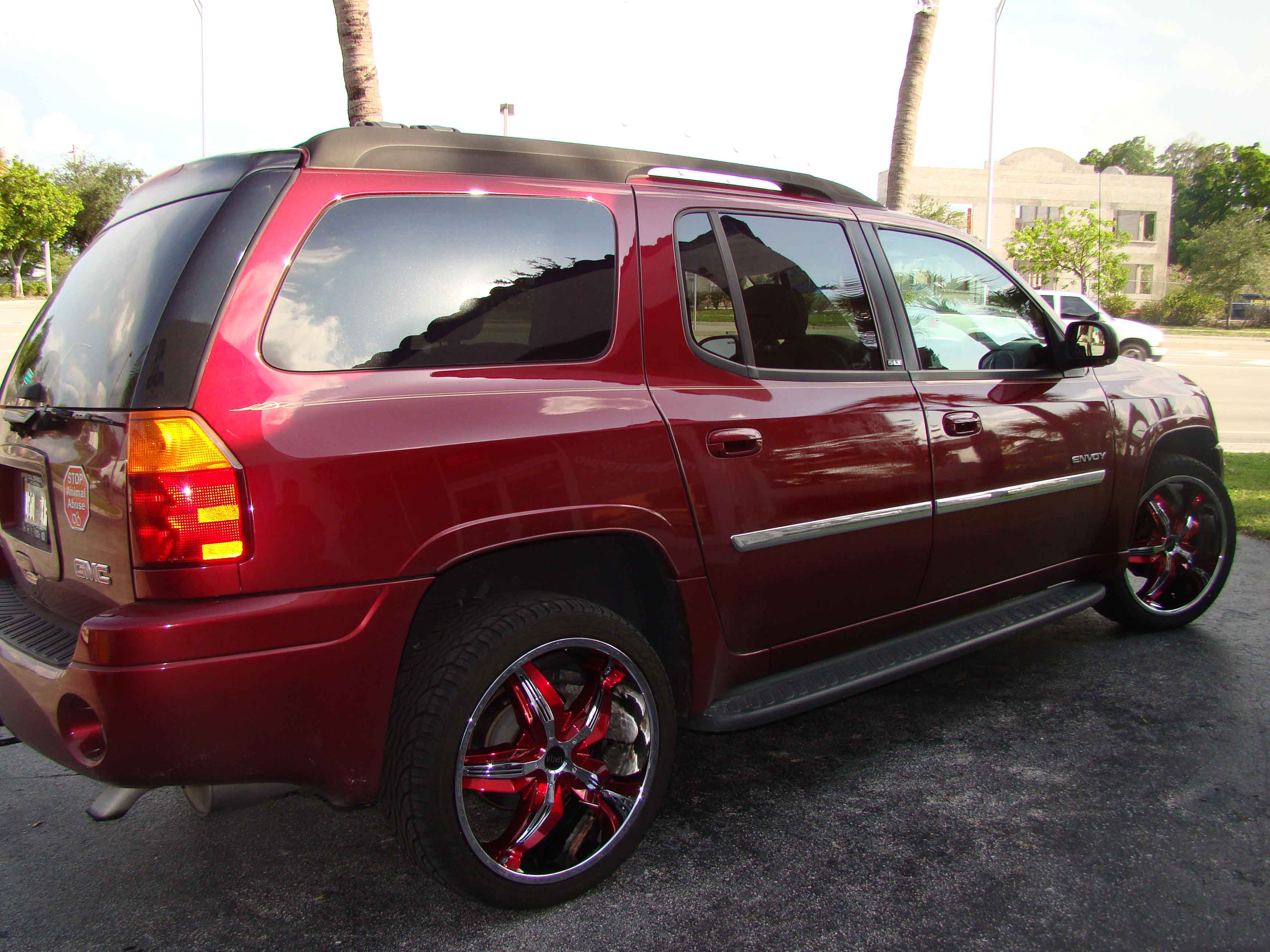 GMC Envoy S822 Dynasty Gallery - SoCal Custom Wheels