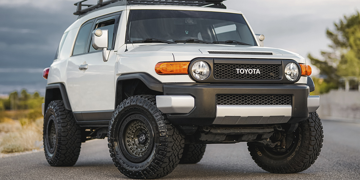 Toyota FJ Cruiser Barricade Gallery - Down South Custom Wheels