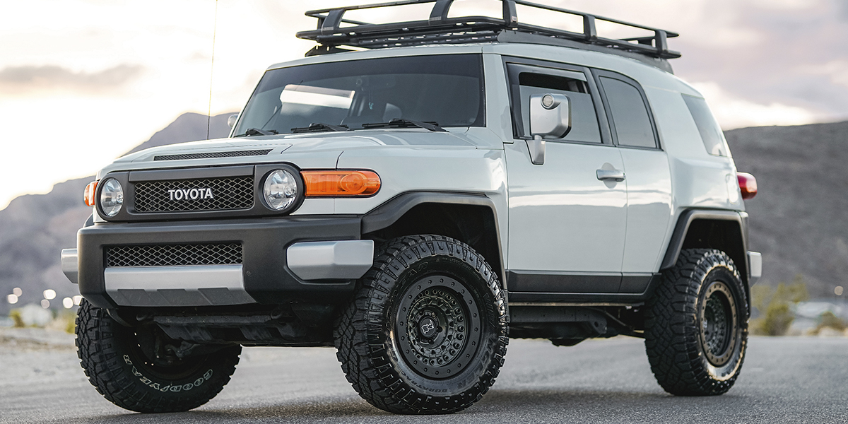 Toyota FJ Cruiser Barricade Gallery - Down South Custom Wheels