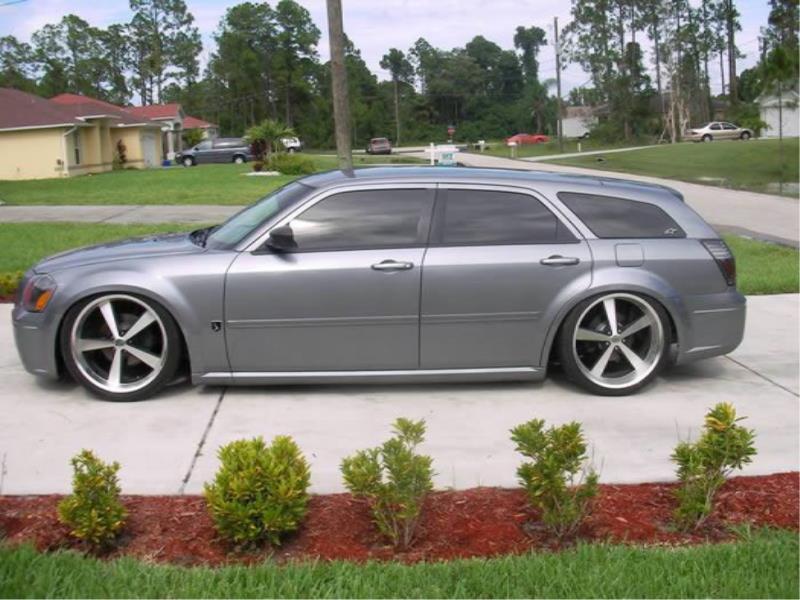 Dodge Magnum Custom Rims